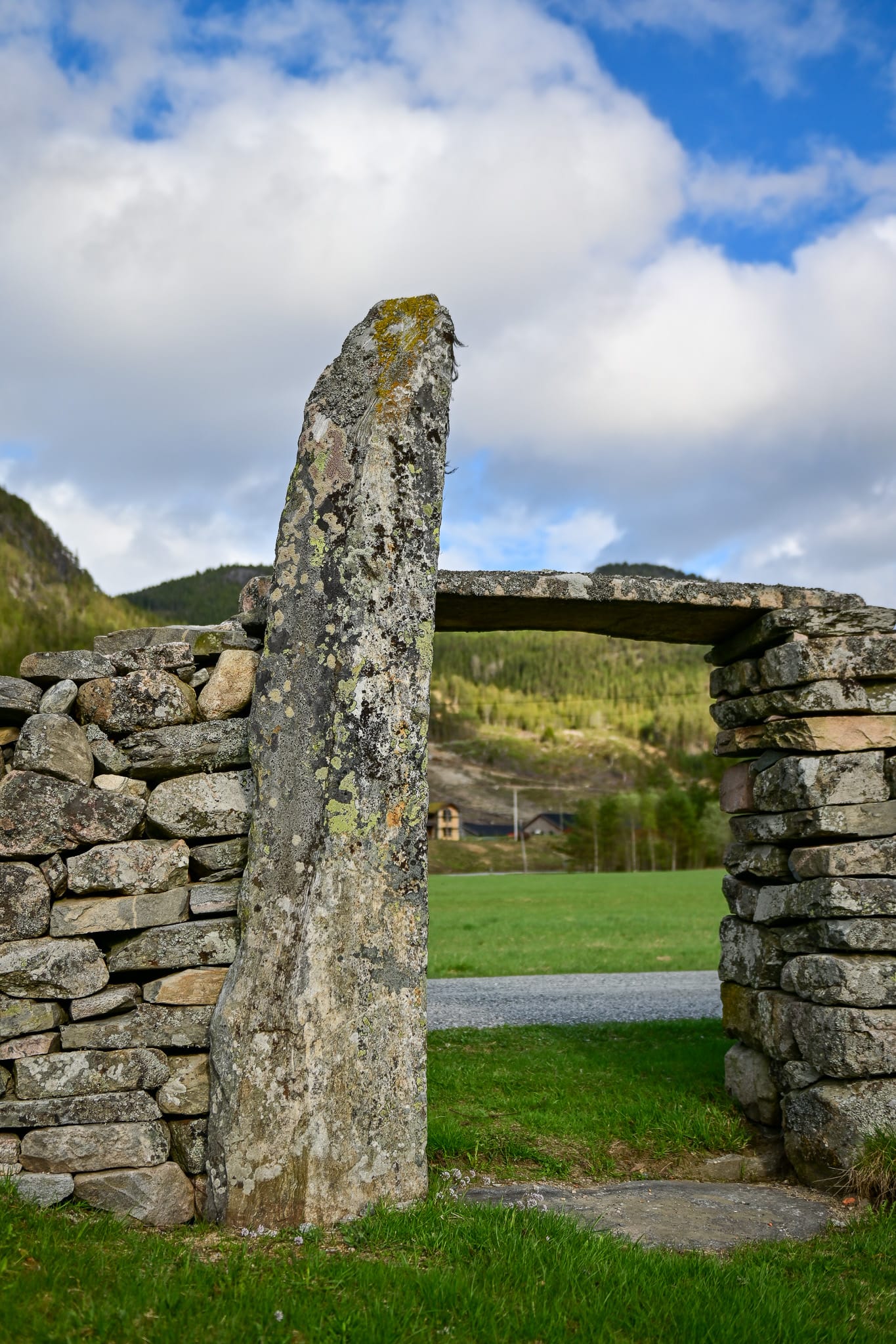 Austad gamle kyrkjegard - Setesdalssida